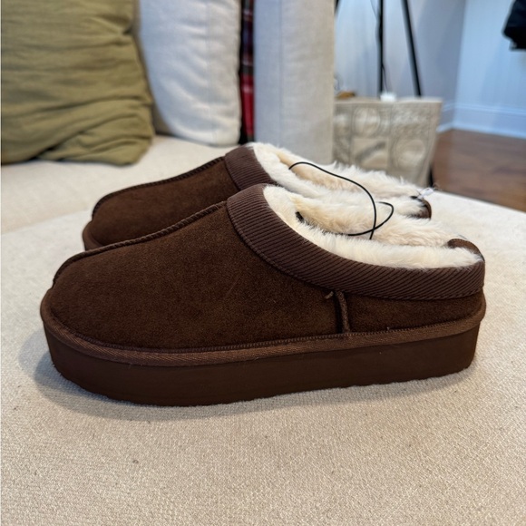 Joyspun | Shoes | Joyspun Ultra Short Faux Suede Platform Clog Slippers ...